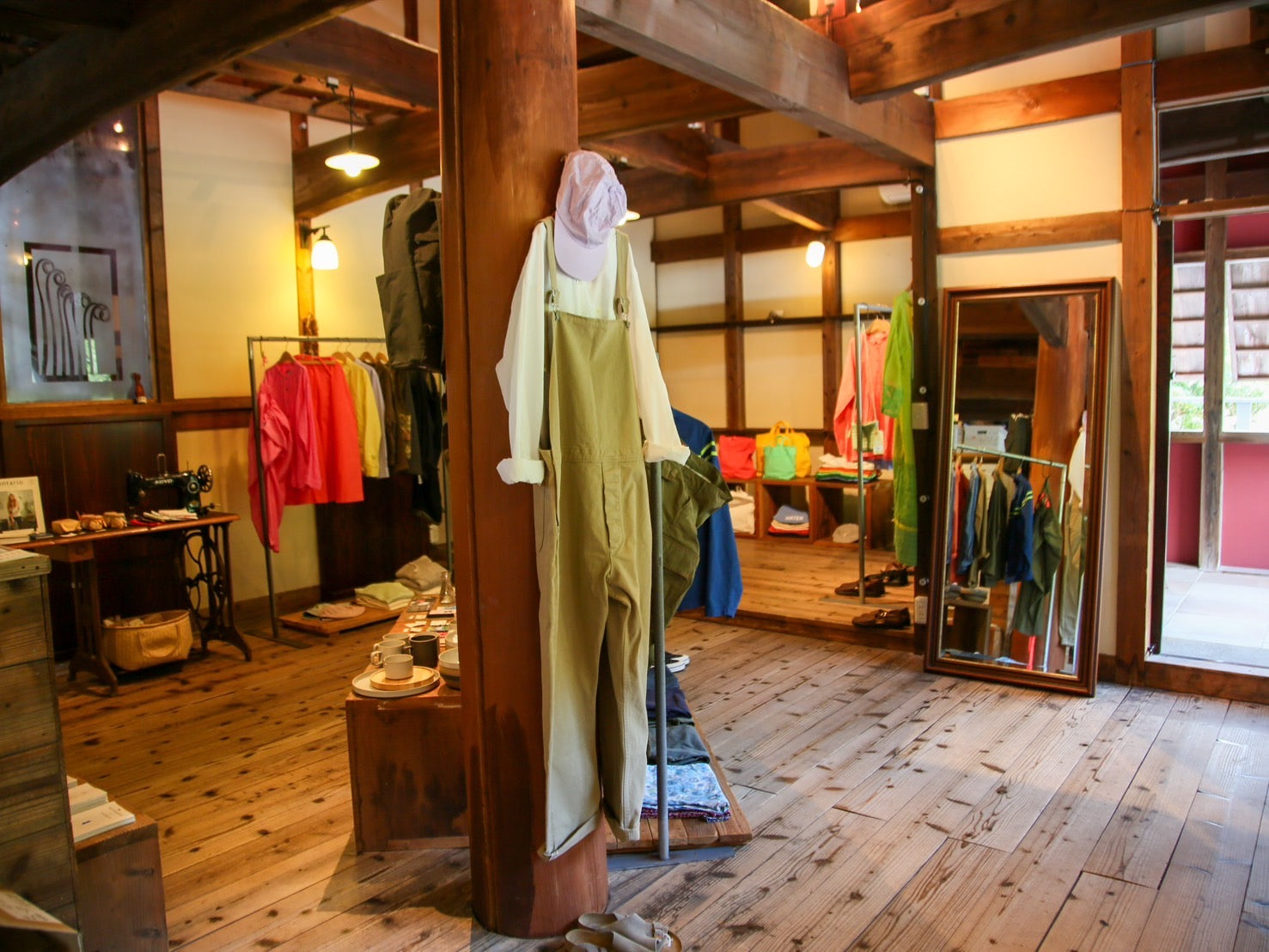 PARADISE STORE – Sunshine+Cloud